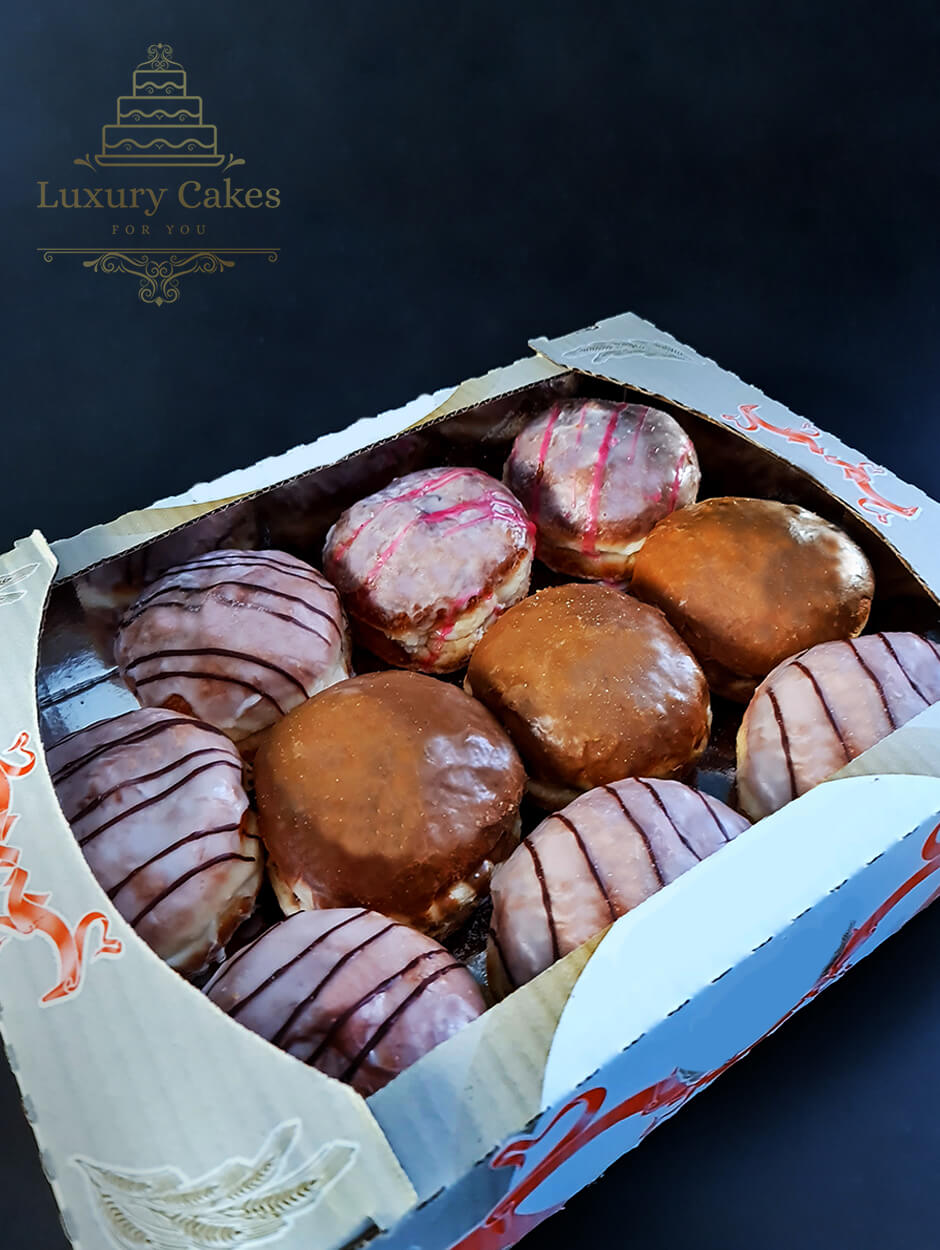 Mix donuts 1 box 10 pieces - Luxury Cakes 4U